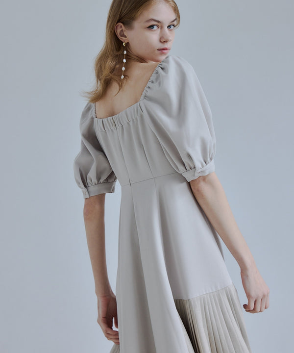 Pleats docking dress【Light beige】